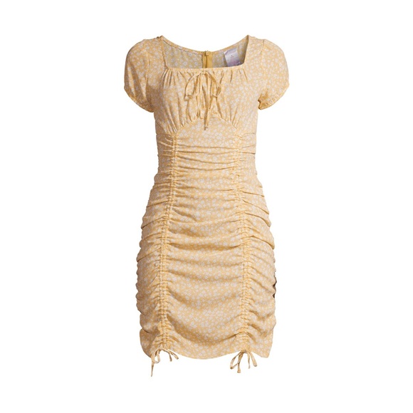 NOBO | Dresses | Yellow And White Floral Scrunch Dresssize Medium ...